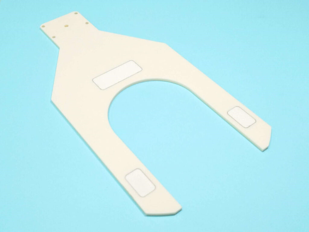 Porous embedded End Effector / Handling Arm - Ceramics Design Lab